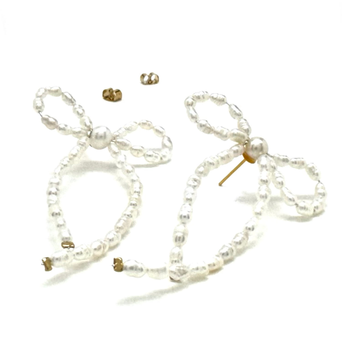 LARGE PEARL BOW POST – Silver Girl